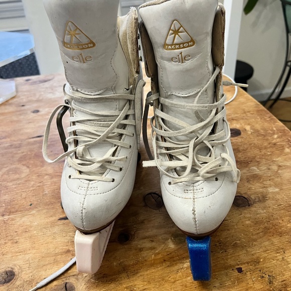 Elle Jackson Figure Skates | Other | Elle Jackson Girls Figure Skates ...